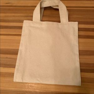 Goop | Bags | Goop Chicago Canvas Tote | Poshmark